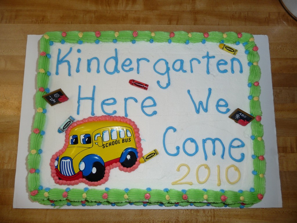 Will and Kate's World: Anna's Pre-K Graduation Cake